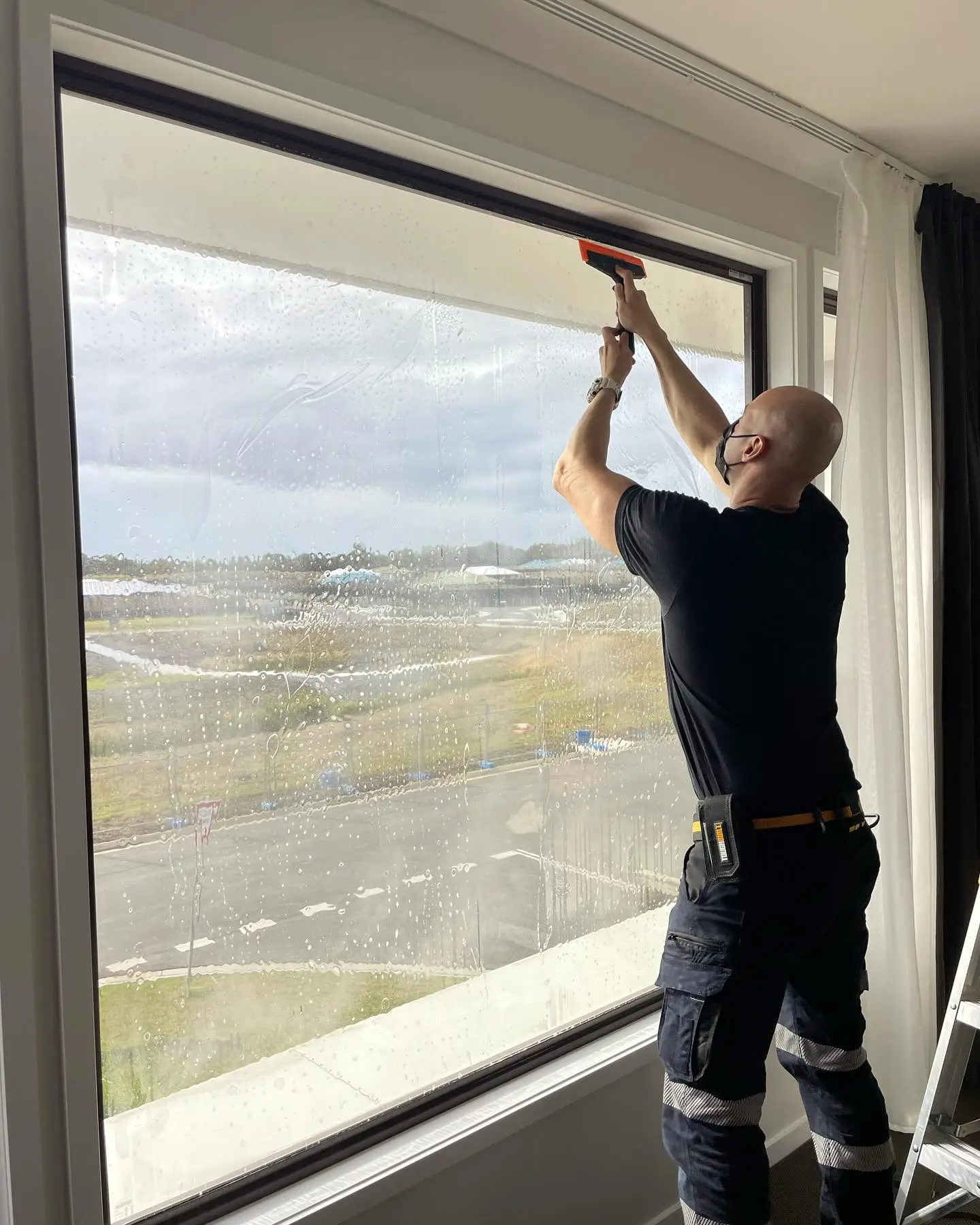 Top Home Window Frosting Service Brisbane | HD Window Tint